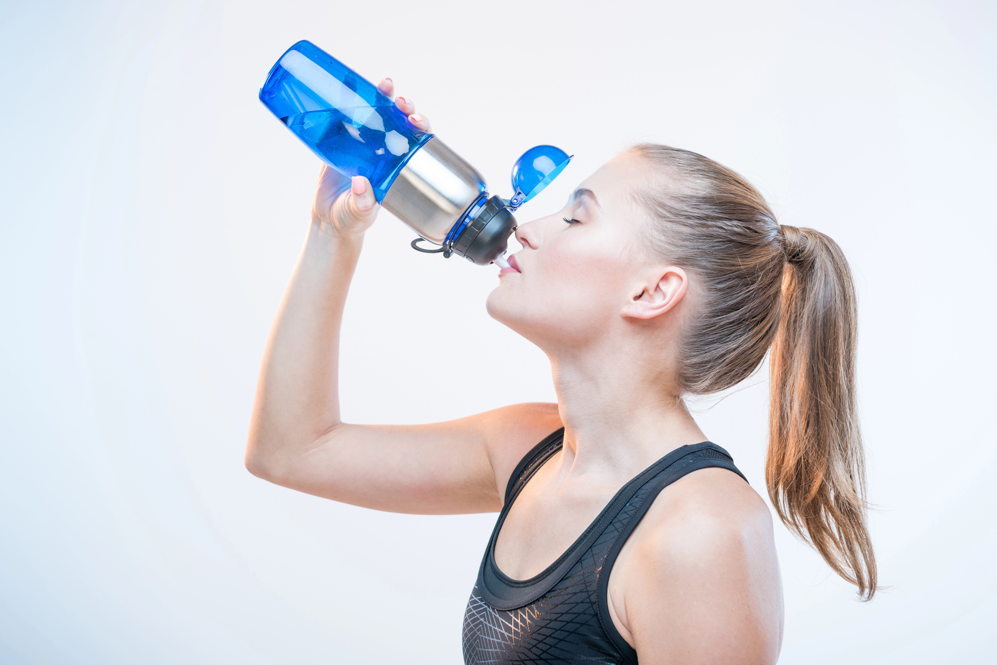What is Best to Keep You Hydrated When Swimming: Water vs Isotonic ...